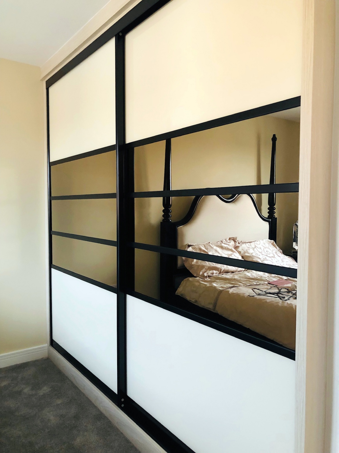 Almari Designs - Fitted Wardrobes Furniture Specialist Leicester